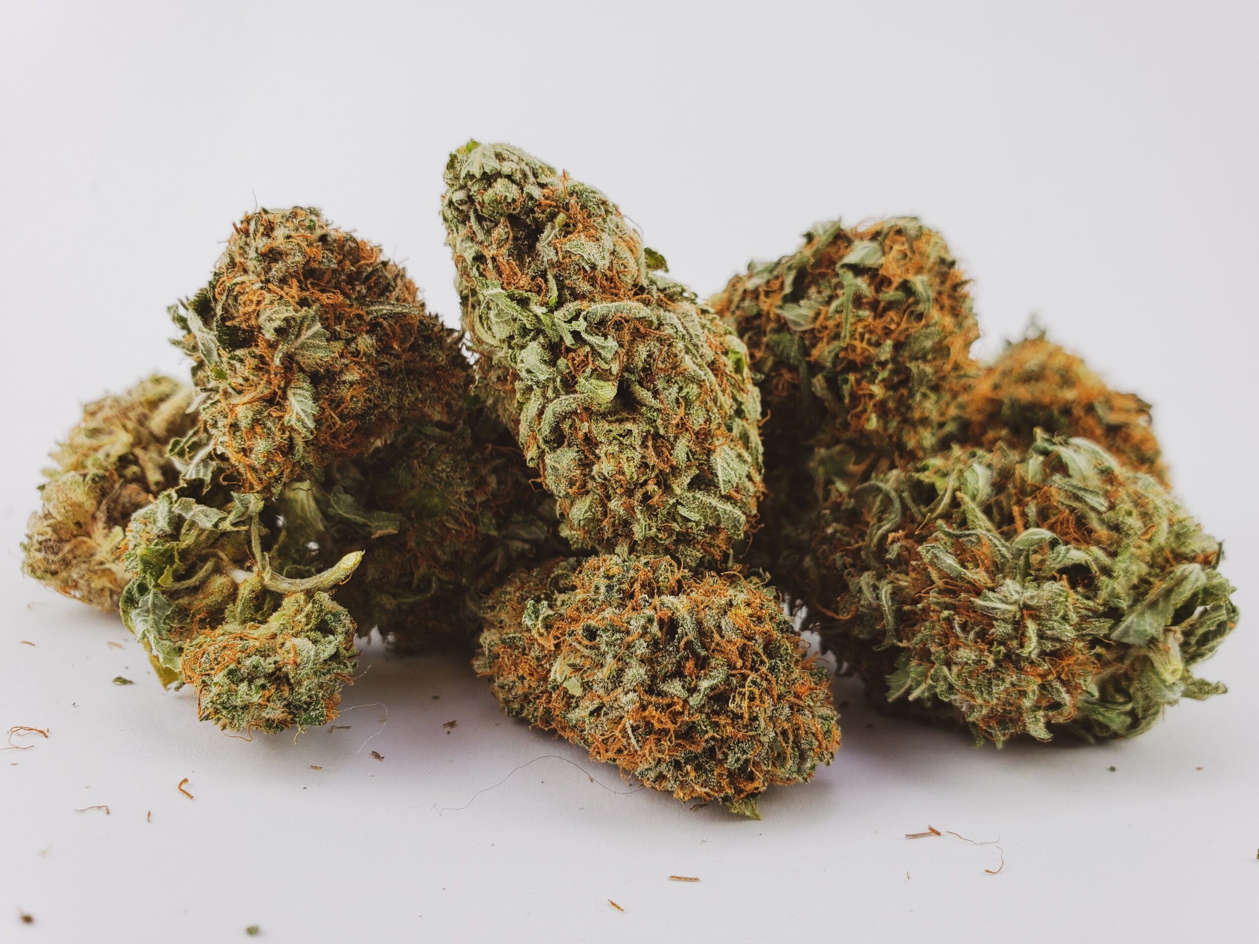 How to Use a Cannabis Flower - Metta Hemp